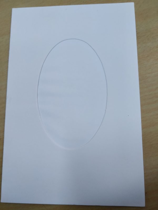 PLAIN OVAL CARDS + ENVELOPE 4PCS - CRAFTIES HOBBYCRAFT LIMITED